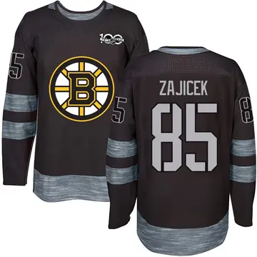 Boston Bruins Jerseys, Hoodies and T-Shirts - Bruins Store